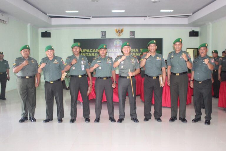 Dandim 1009/Tla Pimpinan Upacara Wisuda Purna Tugas Sembilan Bintara ...