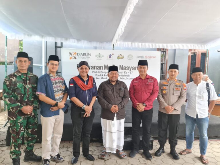 AWALI TAHUN 2026, RATUSAN WARGA GANDU MLARAK IKUTI BAKSOS DJARUM ...