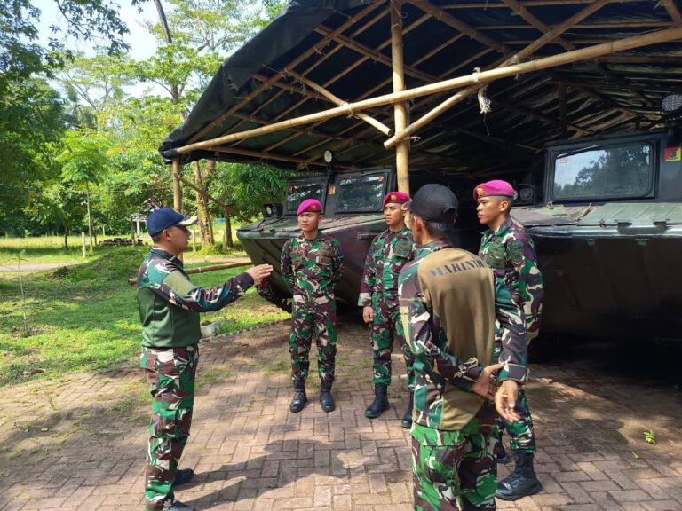 Danyon Kapa 1 Marinir TNI AL Tinjau Kesiapan Satgas Translokasi Badak ...
